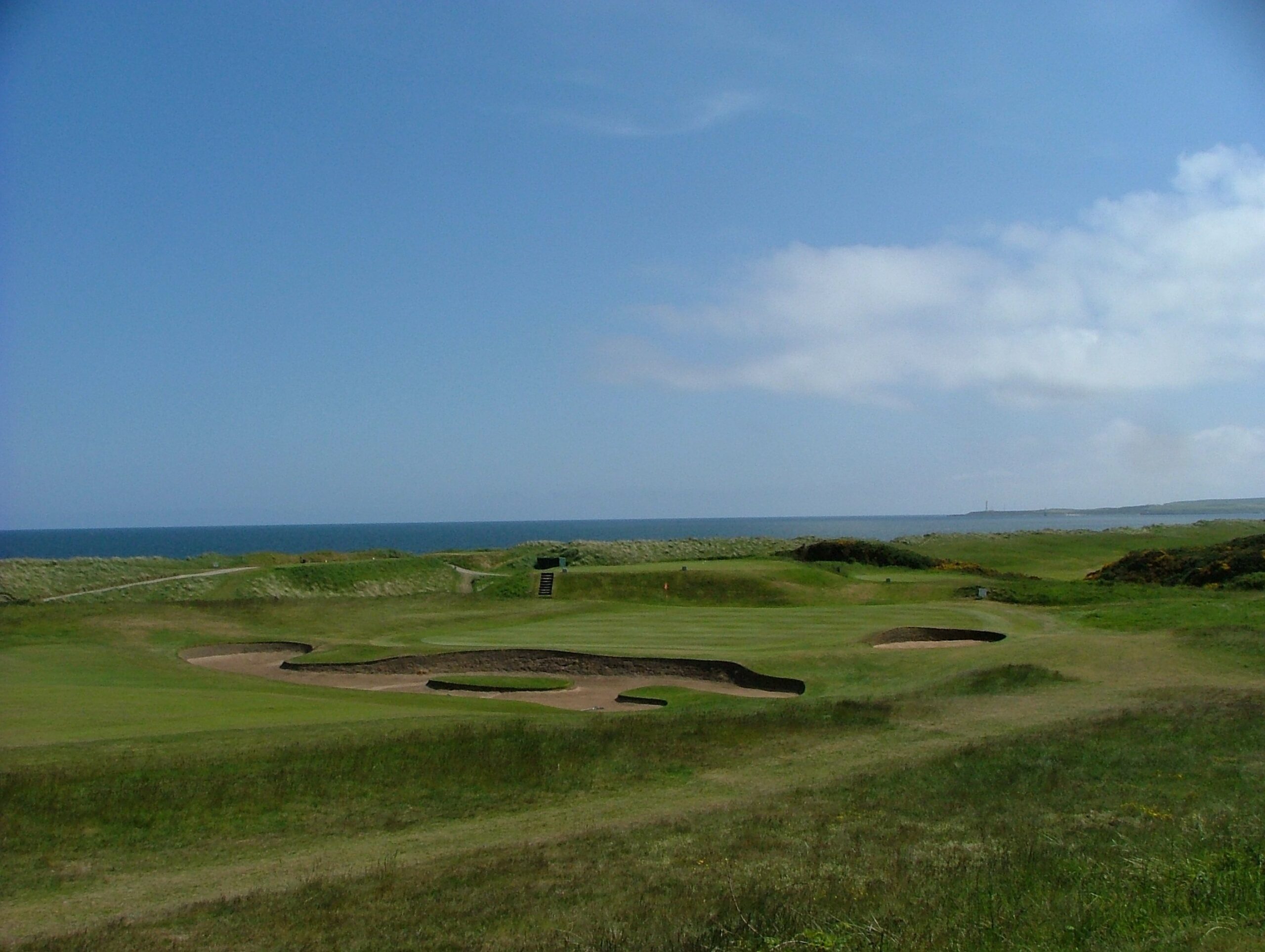 RAGC 15TH HOLE - Golf Vacations Scotland